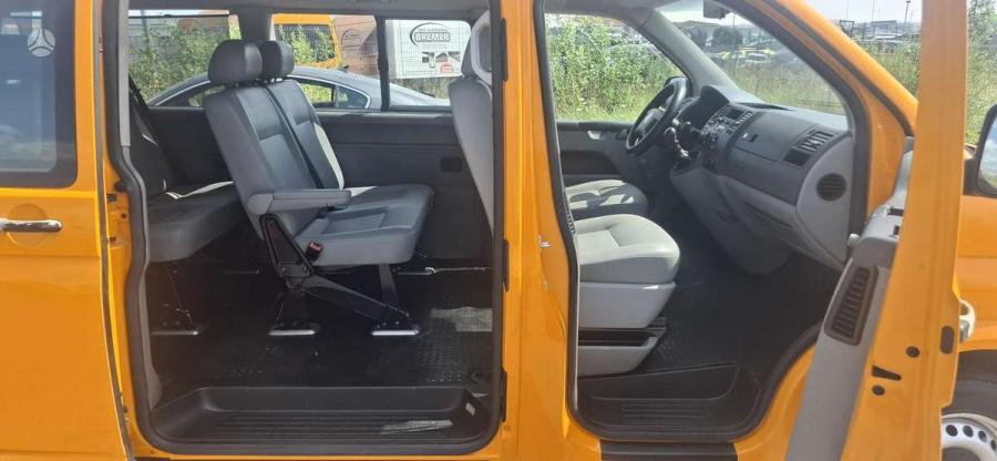 Oranžs Volkswagen Caravelle 2005 Marijampole, ar dzinēja tilpumu 1.90 L un nobraukumu 437 tūkst. km par 5800 €, foto 14 vietnē AUTOMOTO.COM.LV