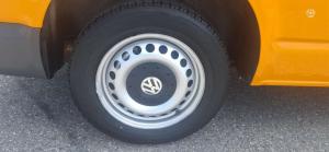 Oranžs Volkswagen Caravelle 2005 Marijampole, ar dzinēja tilpumu 1.90 L un nobraukumu 437 tūkst. km par 5800 €, foto 18 vietnē AUTOMOTO.COM.LV