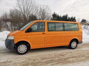 Orange Volkswagen Caravelle 2007 in Klaipeda, with an engine capacity of 1.90 L and mileage of 300 thousand km for 4999 €, photo 6 on AUTOMOTO.COM.LV