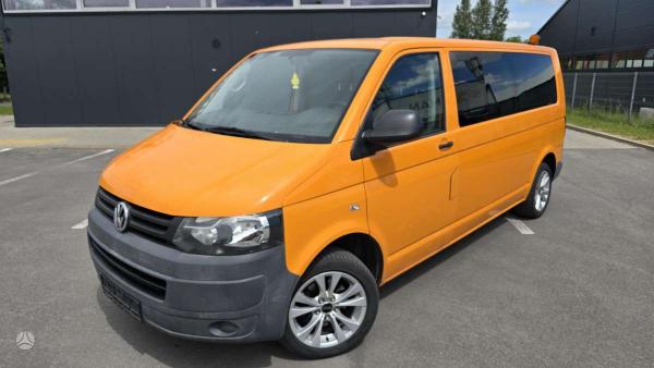 Oranžs Volkswagen Caravelle 2013 Šauļi, ar dzinēja tilpumu 1.99 L un nobraukumu 145 tūkst. km par 8850 €, foto 1 vietnē AUTOMOTO.COM.LV