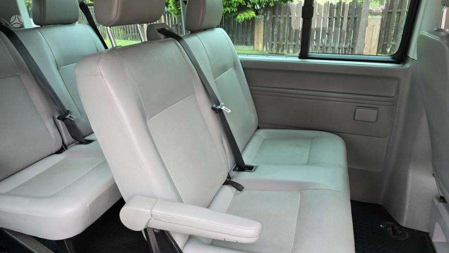Oranžs Volkswagen Caravelle 2013 Šauļi, ar dzinēja tilpumu 1.99 L un nobraukumu 145 tūkst. km par 8850 €, foto 22 vietnē AUTOMOTO.COM.LV