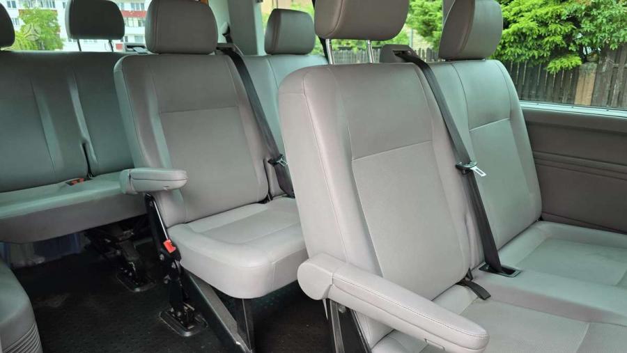 Oranžs Volkswagen Caravelle 2013 Šauļi, ar dzinēja tilpumu 1.99 L un nobraukumu 145 tūkst. km par 8850 €, foto 24 vietnē AUTOMOTO.COM.LV