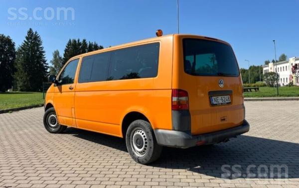 Orange Volkswagen Caravelle 2008 in Riga, with an engine capacity of 1.90 L and mileage of 0 thousand km for 6800 €, photo 3 on AUTOMOTO.COM.LV