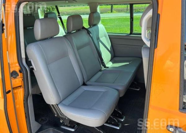 Orange Volkswagen Caravelle 2008 in Riga, with an engine capacity of 1.90 L and mileage of 0 thousand km for 6800 €, photo 5 on AUTOMOTO.COM.LV