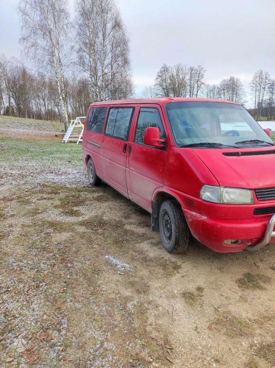 Sarkans Volkswagen Caravelle 1996 Utena, ar dzinēja tilpumu 2.46 L un nobraukumu 603 tūkst. km par 2800 €, foto 2 vietnē AUTOMOTO.COM.LV