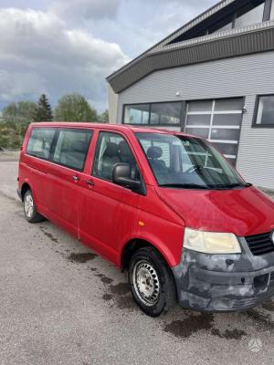 Sarkans Volkswagen Caravelle 2005 Radviliškis, ar dzinēja tilpumu 2.00 L un nobraukumu 260 tūkst. km par 3100 €, foto 4 vietnē AUTOMOTO.COM.LV