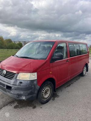 Sarkans Volkswagen Caravelle 2005 Radviliškis, ar dzinēja tilpumu 2.00 L un nobraukumu 260 tūkst. km par 3100 €, foto 6 vietnē AUTOMOTO.COM.LV