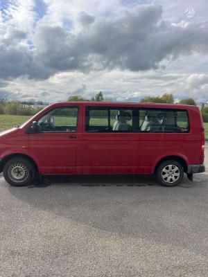 Sarkans Volkswagen Caravelle 2005 Radviliškis, ar dzinēja tilpumu 2.00 L un nobraukumu 260 tūkst. km par 3100 €, foto 9 vietnē AUTOMOTO.COM.LV