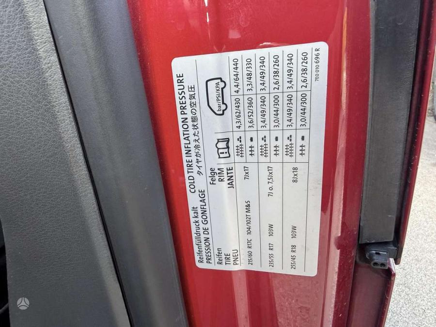 Red Volkswagen Caravelle 2010 in Kaunas, with an engine capacity of 1.97 L and mileage of 274 thousand km for 10600 €, photo 25 on AUTOMOTO.COM.LV