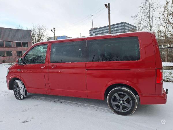 Sarkans Volkswagen Caravelle 2015 Viļņa, ar dzinēja tilpumu 2.00 L un nobraukumu 273 tūkst. km par 17200 €, foto 3 vietnē AUTOMOTO.COM.LV