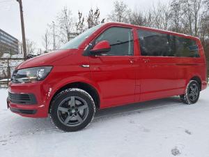 Sarkans Volkswagen Caravelle 2015 Viļņa, ar dzinēja tilpumu 2.00 L un nobraukumu 273 tūkst. km par 17200 €, foto 2 vietnē AUTOMOTO.COM.LV