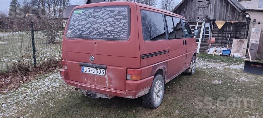 Sarkans Volkswagen Caravelle 1994 Rīga, ar dzinēja tilpumu 2.50 L un nobraukumu 462 tūkst. km par 1600 €, foto 2 vietnē AUTOMOTO.COM.LV