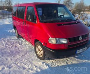 Красный Фольксваген Каравелла 1996 в Бауска, объемом двигателя 2.50 л и пробегом 512 тыс. км за 2900 €, фото  на AUTOMOTO.COM.LV