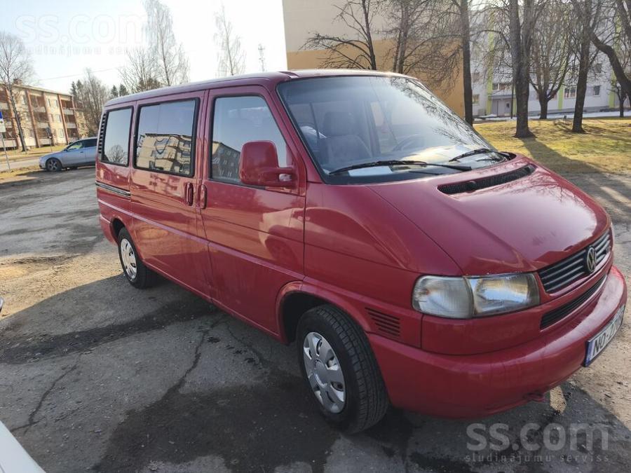 Красный Фольксваген Каравелла 1997 в Цесис, объемом двигателя 2.50 л и пробегом 325 тыс. км за 3800 €, фото 5 на AUTOMOTO.COM.LV