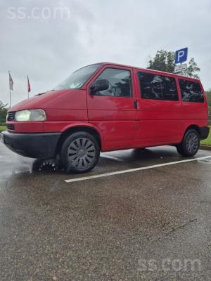 Red Volkswagen Caravelle 1997 in Jekabpils, with an engine capacity of 2.50 L and mileage of 520 thousand km for 3300 €, photo  on AUTOMOTO.COM.LV