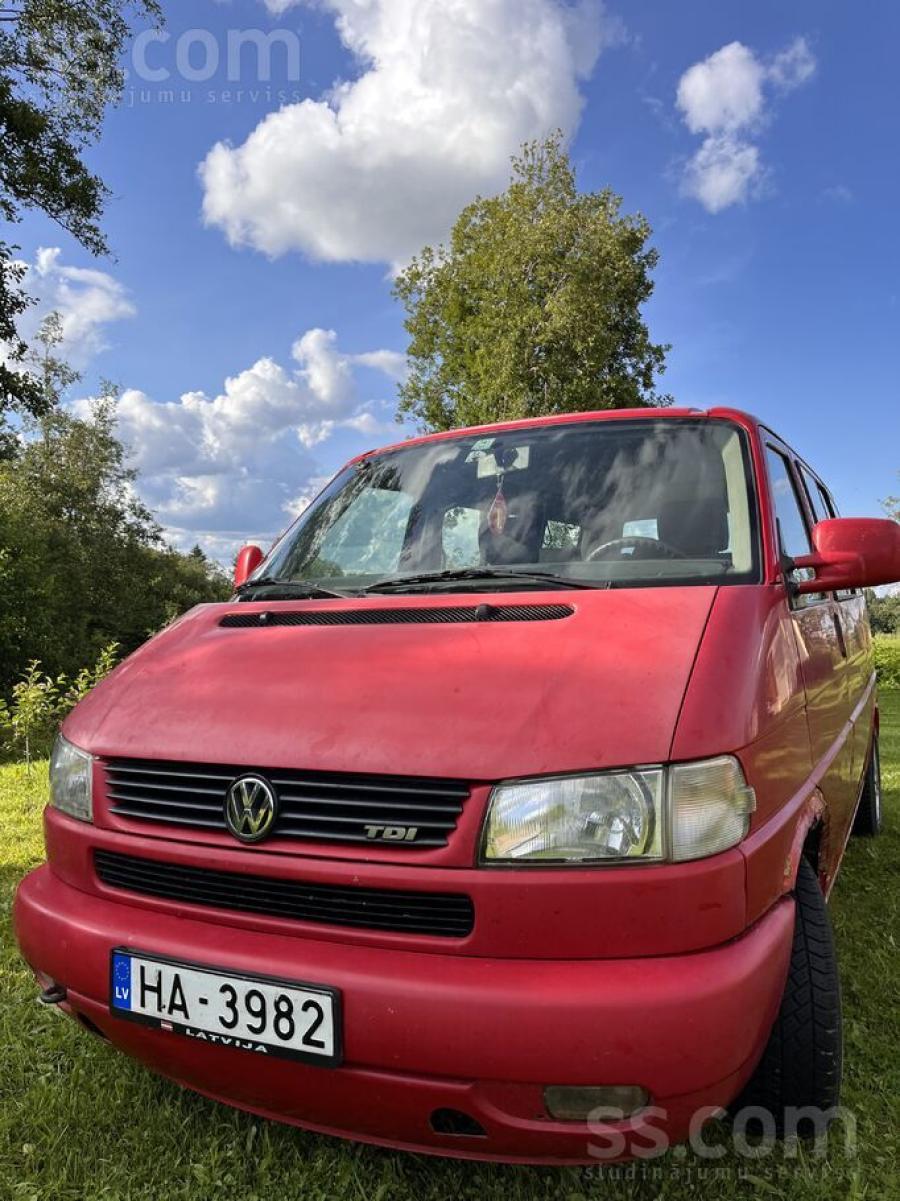 Sarkans Volkswagen Caravelle 1998 Balvi, ar dzinēja tilpumu 2.50 L un nobraukumu 319 tūkst. km par 1200 €, foto 7 vietnē AUTOMOTO.COM.LV