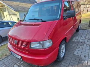 Red Volkswagen Caravelle 1999 in Utena, with an engine capacity of 2.80 L and mileage of 360 thousand km for 3500 €, photo  on AUTOMOTO.COM.LV