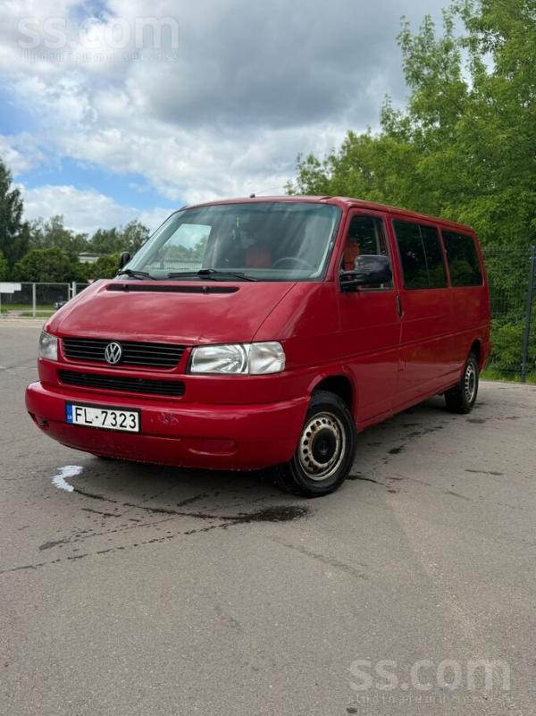 Sarkans Volkswagen Caravelle 1999 Daugavpils, ar dzinēja tilpumu 2.50 L un nobraukumu 0 tūkst. km par 4000 €, foto 1 vietnē AUTOMOTO.COM.LV
