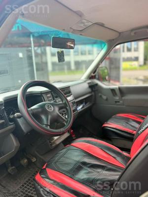 Sarkans Volkswagen Caravelle 1999 Daugavpils, ar dzinēja tilpumu 2.50 L un nobraukumu 0 tūkst. km par 4000 €, foto 8 vietnē AUTOMOTO.COM.LV