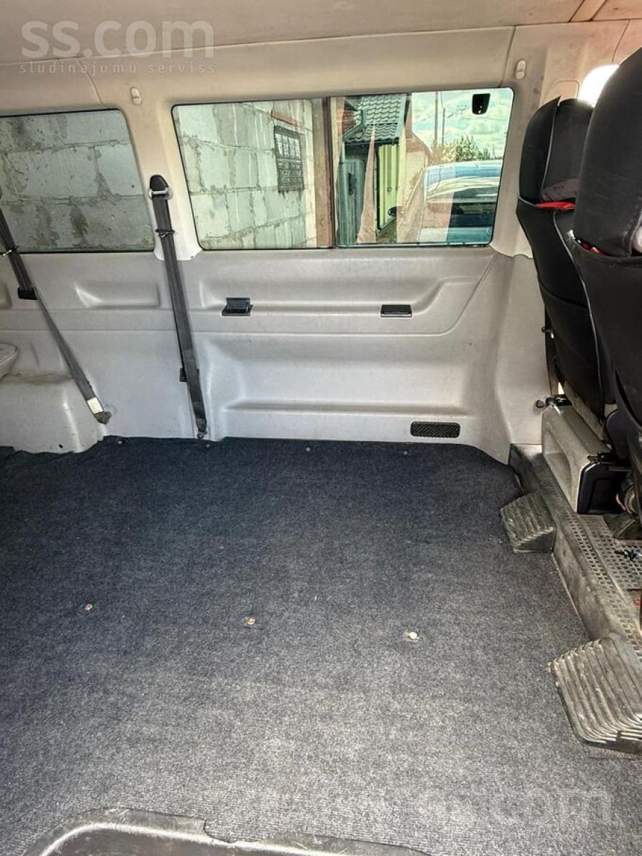Sarkans Volkswagen Caravelle 1999 Daugavpils, ar dzinēja tilpumu 2.50 L un nobraukumu 0 tūkst. km par 4000 €, foto 11 vietnē AUTOMOTO.COM.LV