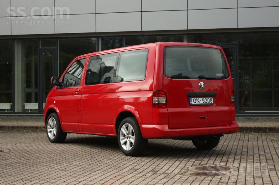 Красный Фольксваген Каравелла 2005 в Тукумс, объемом двигателя 2.50 л и пробегом 0 тыс. км за 7400 €, фото 12 на AUTOMOTO.COM.LV