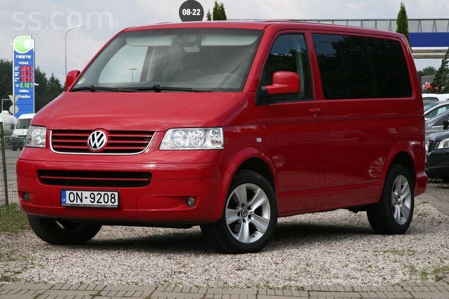 Red Volkswagen Caravelle 2005 in Tukums, with an engine capacity of 2.50 L and mileage of 342 thousand km for 7450 €, photo 1 on AUTOMOTO.COM.LV