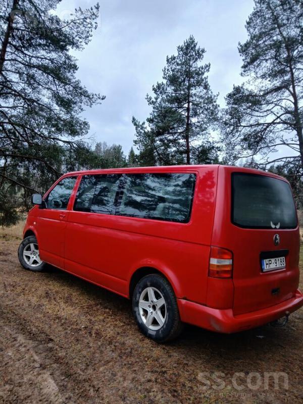 Sarkans Volkswagen Caravelle 2008 Valka, ar dzinēja tilpumu 2.50 L un nobraukumu 472 tūkst. km par 7500 €, foto 4 vietnē AUTOMOTO.COM.LV