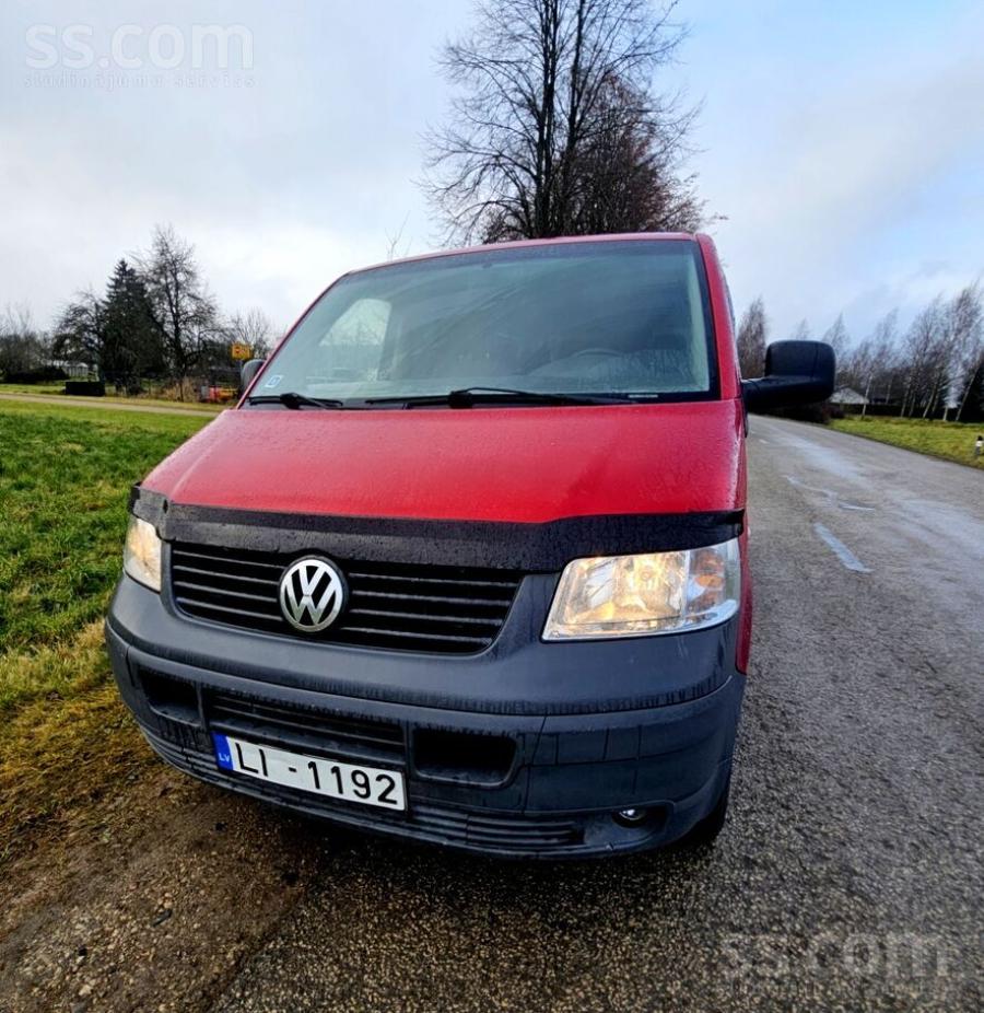 Красный Фольксваген Каравелла 2008 в Цесис, объемом двигателя 2.50 л и пробегом 0 тыс. км за 6999 €, фото 5 на AUTOMOTO.COM.LV