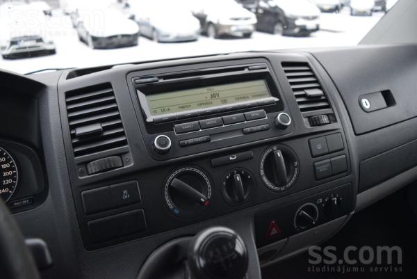 Red Volkswagen Caravelle 2010 in Riga, with an engine capacity of 2.00 L and mileage of 230 thousand km for 7400 €, photo 5 on AUTOMOTO.COM.LV