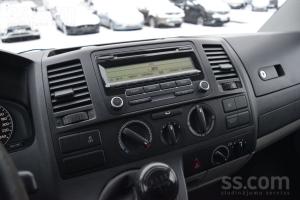 Red Volkswagen Caravelle 2010 in Riga, with an engine capacity of 2.00 L and mileage of 230 thousand km for 7400 €, photo 6 on AUTOMOTO.COM.LV