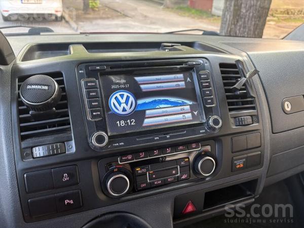 Red Volkswagen Caravelle 2010 in Riga, with an engine capacity of 2.00 L and mileage of 428 thousand km for 9500 €, photo 10 on AUTOMOTO.COM.LV