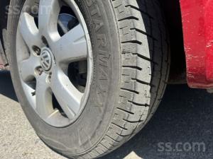 Sarkans Volkswagen Caravelle 2011 Daugavpils, ar dzinēja tilpumu 2.00 L un nobraukumu 289 tūkst. km par 9850 €, foto 12 vietnē AUTOMOTO.COM.LV