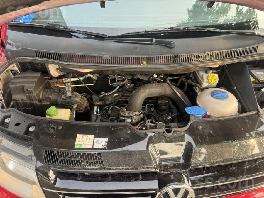 Sarkans Volkswagen Caravelle 2011 Daugavpils, ar dzinēja tilpumu 2.00 L un nobraukumu 289 tūkst. km par 9850 €, foto 23 vietnē AUTOMOTO.COM.LV