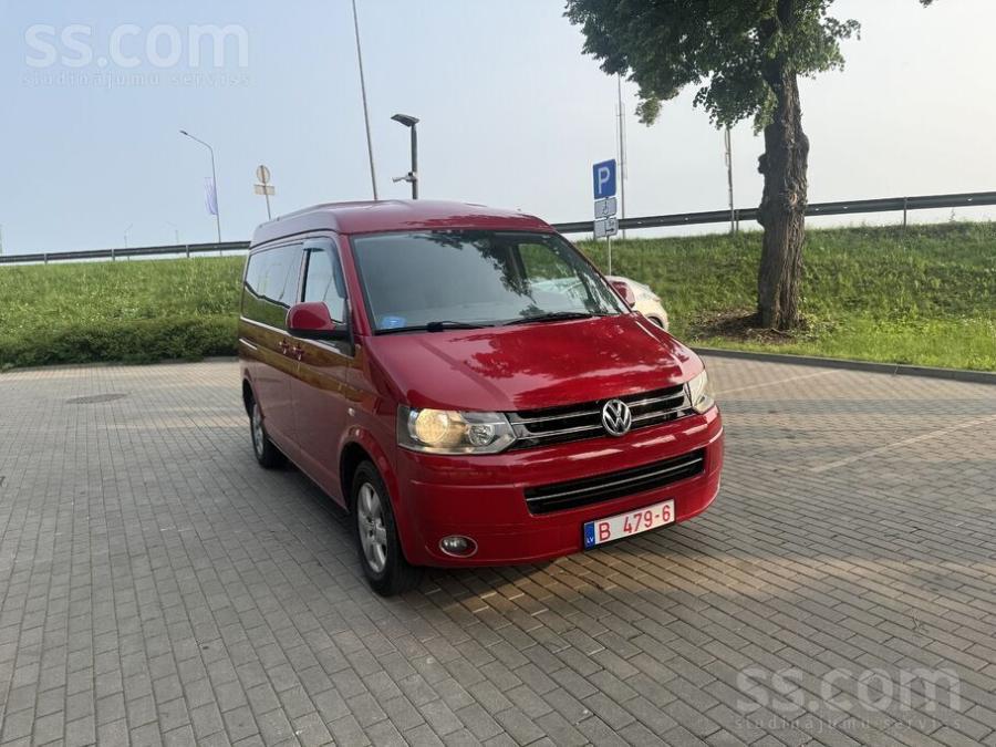 Sarkans Volkswagen Caravelle 2011 Daugavpils, ar dzinēja tilpumu 2.00 L un nobraukumu 289 tūkst. km par 9850 €, foto 34 vietnē AUTOMOTO.COM.LV