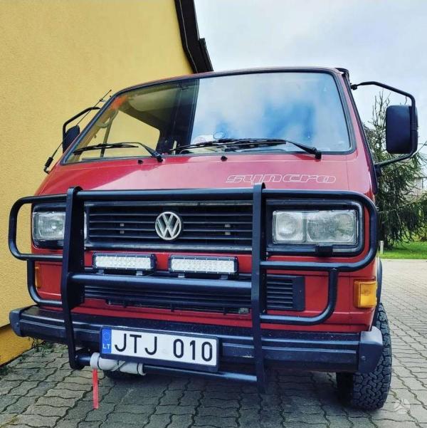 Sarkans Volkswagen Caravelle 1988 Klaipėda, ar dzinēja tilpumu 1.90 L un nobraukumu 293 tūkst. km par 19500 €, foto 1 vietnē AUTOMOTO.COM.LV