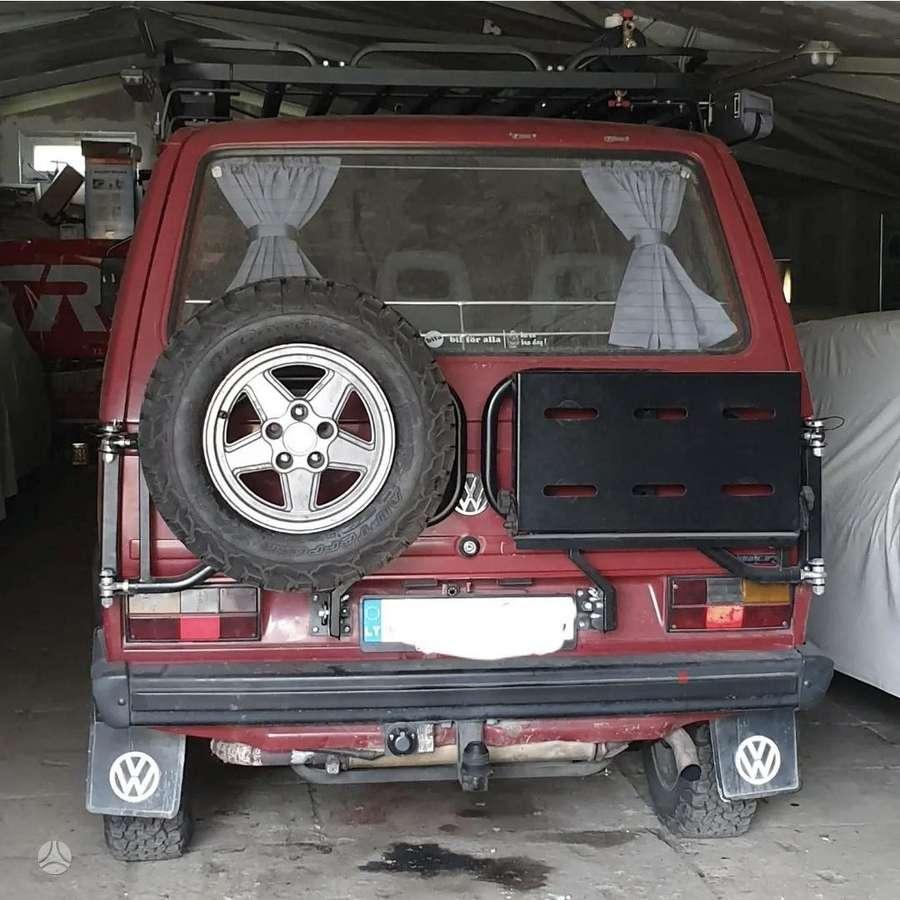 Sarkans Volkswagen Caravelle 1988 Klaipėda, ar dzinēja tilpumu 1.90 L un nobraukumu 293 tūkst. km par 19500 €, foto 3 vietnē AUTOMOTO.COM.LV