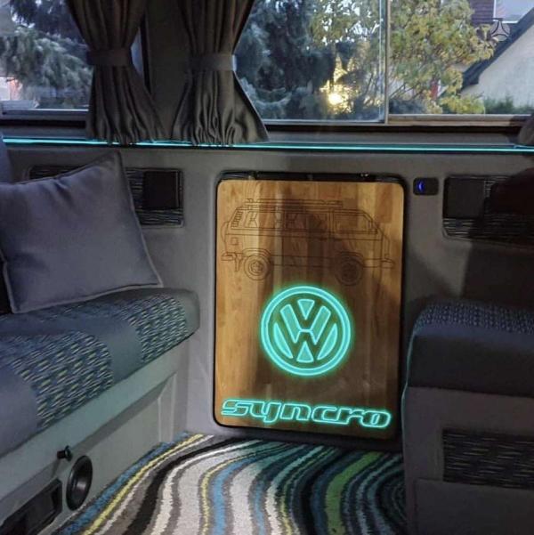 Sarkans Volkswagen Caravelle 1988 Klaipėda, ar dzinēja tilpumu 1.90 L un nobraukumu 293 tūkst. km par 19500 €, foto 7 vietnē AUTOMOTO.COM.LV