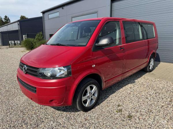 Volkswagen Caravelle 2014 in Kaunas on AUTOMOTO.COM.LV Red Volkswagen Caravelle 2014 in Kaunas, with an engine capacity of 1.97 L and mileage of 250 thousand km for 8400 β¬, photo 3 on AUTOMOTO.COM.LV