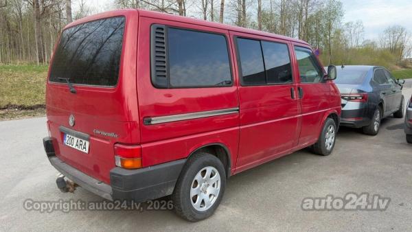 Sarkans Volkswagen Caravelle 1996 Tallina, ar dzinēja tilpumu 2.50 L un nobraukumu 0 tūkst. km par 1500 €, foto 1 vietnē AUTOMOTO.COM.LV