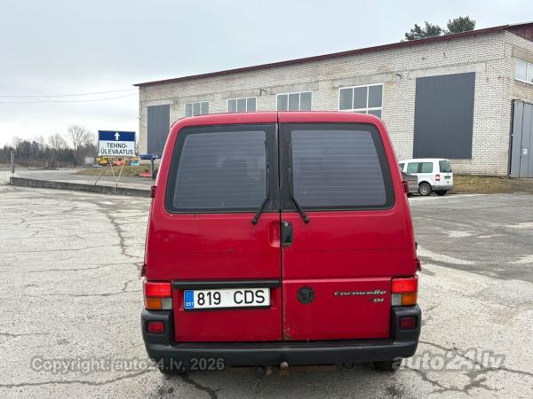 Sarkans Volkswagen Caravelle 1998 Rapla, ar dzinēja tilpumu 2.50 L un nobraukumu 0 tūkst. km par 1800 €, foto 8 vietnē AUTOMOTO.COM.LV