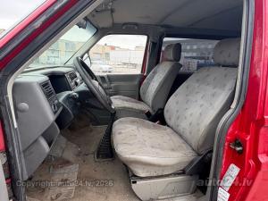 Sarkans Volkswagen Caravelle 1998 Rapla, ar dzinēja tilpumu 2.50 L un nobraukumu 0 tūkst. km par 1800 €, foto 9 vietnē AUTOMOTO.COM.LV