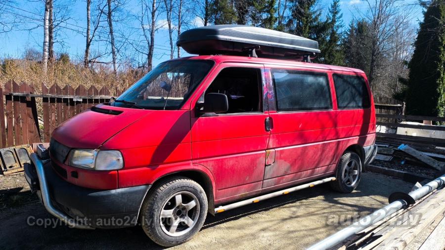 Red Volkswagen Caravelle 2000 in Tallinn, with an engine capacity of 2.50 L and mileage of 0 thousand km for 3000 €, photo 4 on AUTOMOTO.COM.LV