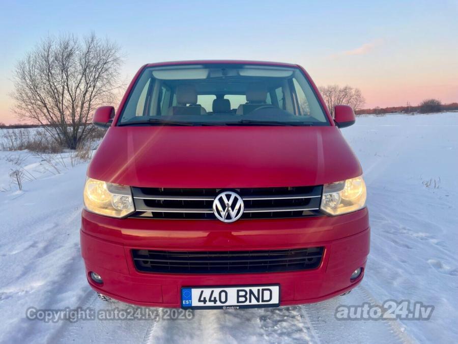 Red Volkswagen Caravelle 2015 in Tallinn, with an engine capacity of 2.00 L and mileage of 263 thousand km for 13500 €, photo 2 on AUTOMOTO.COM.LV