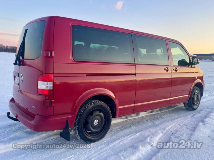 Red Volkswagen Caravelle 2015 in Tallinn, with an engine capacity of 2.00 L and mileage of 263 thousand km for 13500 €, photo 4 on AUTOMOTO.COM.LV