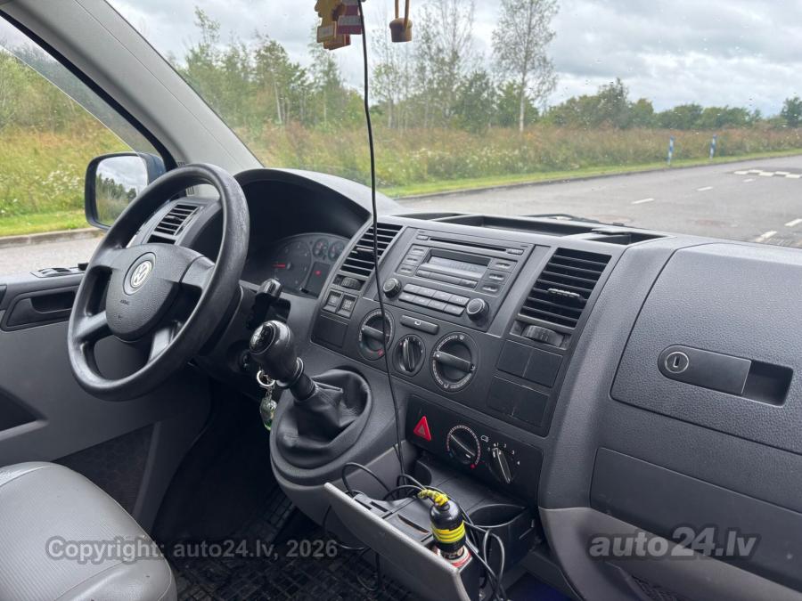 Фольксваген Каравелла 2008 в Таллин, объемом двигателя 2.50 л и пробегом 350 тыс. км за 3999 €, фото 13 на AUTOMOTO.COM.LV