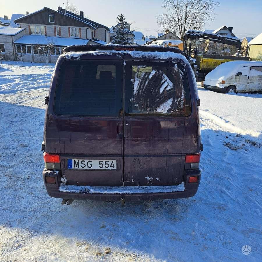 Violets Volkswagen Caravelle 1993 Alīta, ar dzinēja tilpumu 2.50 L un nobraukumu 430 tūkst. km par 2250 €, foto 5 vietnē AUTOMOTO.COM.LV
