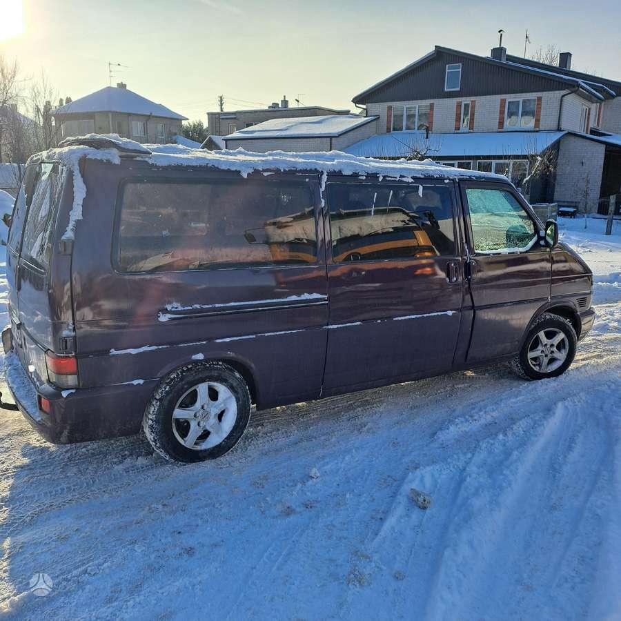 Violets Volkswagen Caravelle 1993 Alīta, ar dzinēja tilpumu 2.50 L un nobraukumu 430 tūkst. km par 2250 €, foto 6 vietnē AUTOMOTO.COM.LV