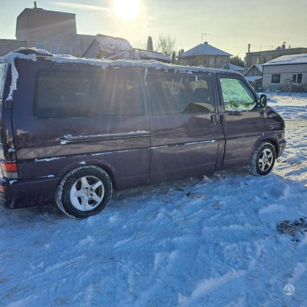 Violets Volkswagen Caravelle 1993 Alīta, ar dzinēja tilpumu 2.50 L un nobraukumu 430 tūkst. km par 2250 €, foto 9 vietnē AUTOMOTO.COM.LV