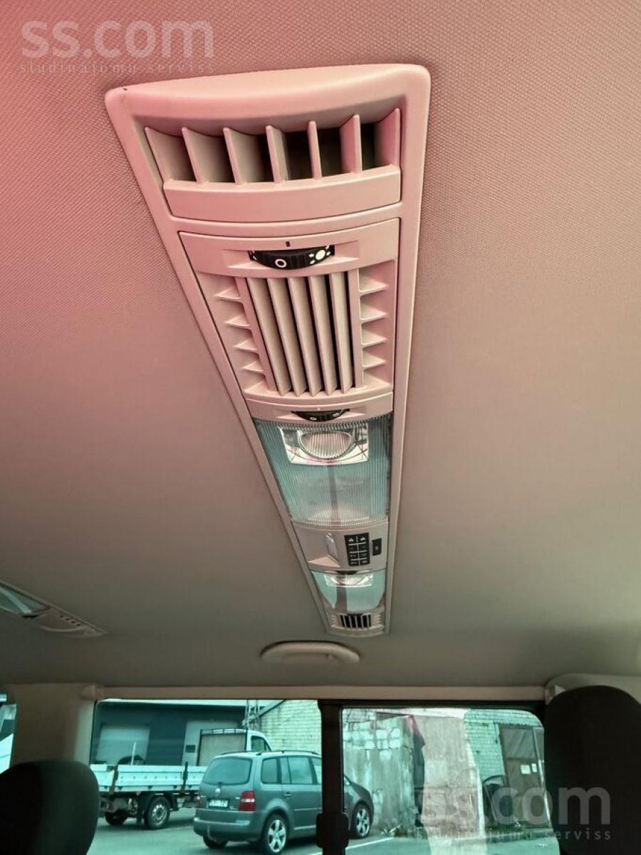 Violets Volkswagen Caravelle 2017 Jelgava, ar dzinēja tilpumu 2.00 L un nobraukumu 56 tūkst. km par 25900 €, foto 10 vietnē AUTOMOTO.COM.LV