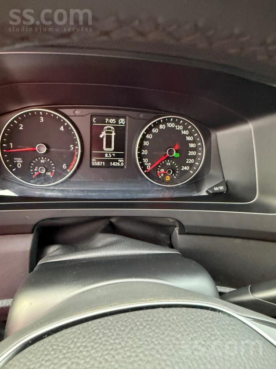 Violets Volkswagen Caravelle 2017 Jelgava, ar dzinēja tilpumu 2.00 L un nobraukumu 56 tūkst. km par 25900 €, foto 11 vietnē AUTOMOTO.COM.LV